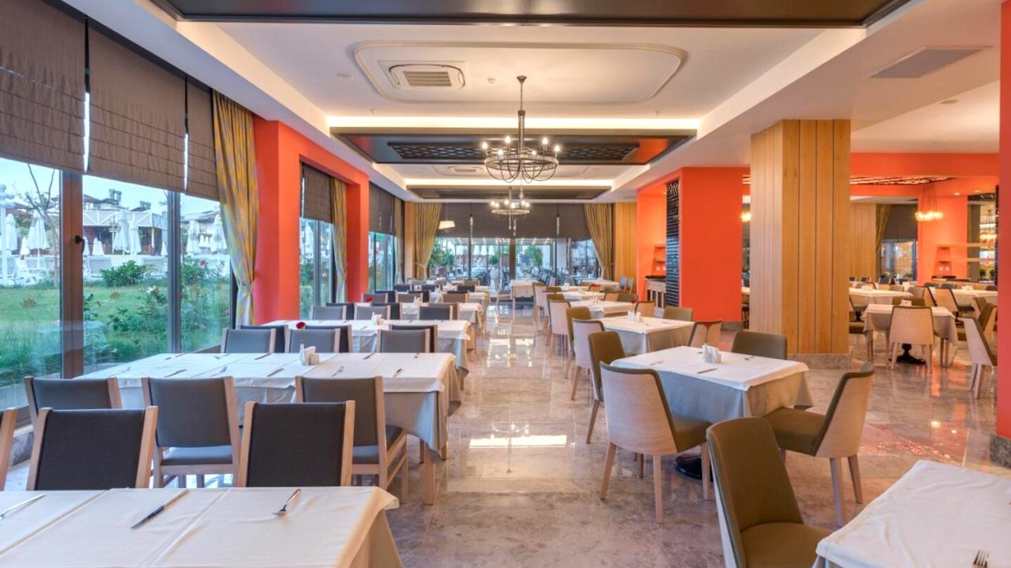 Main Restaurant – SeaShell Vega Hotel