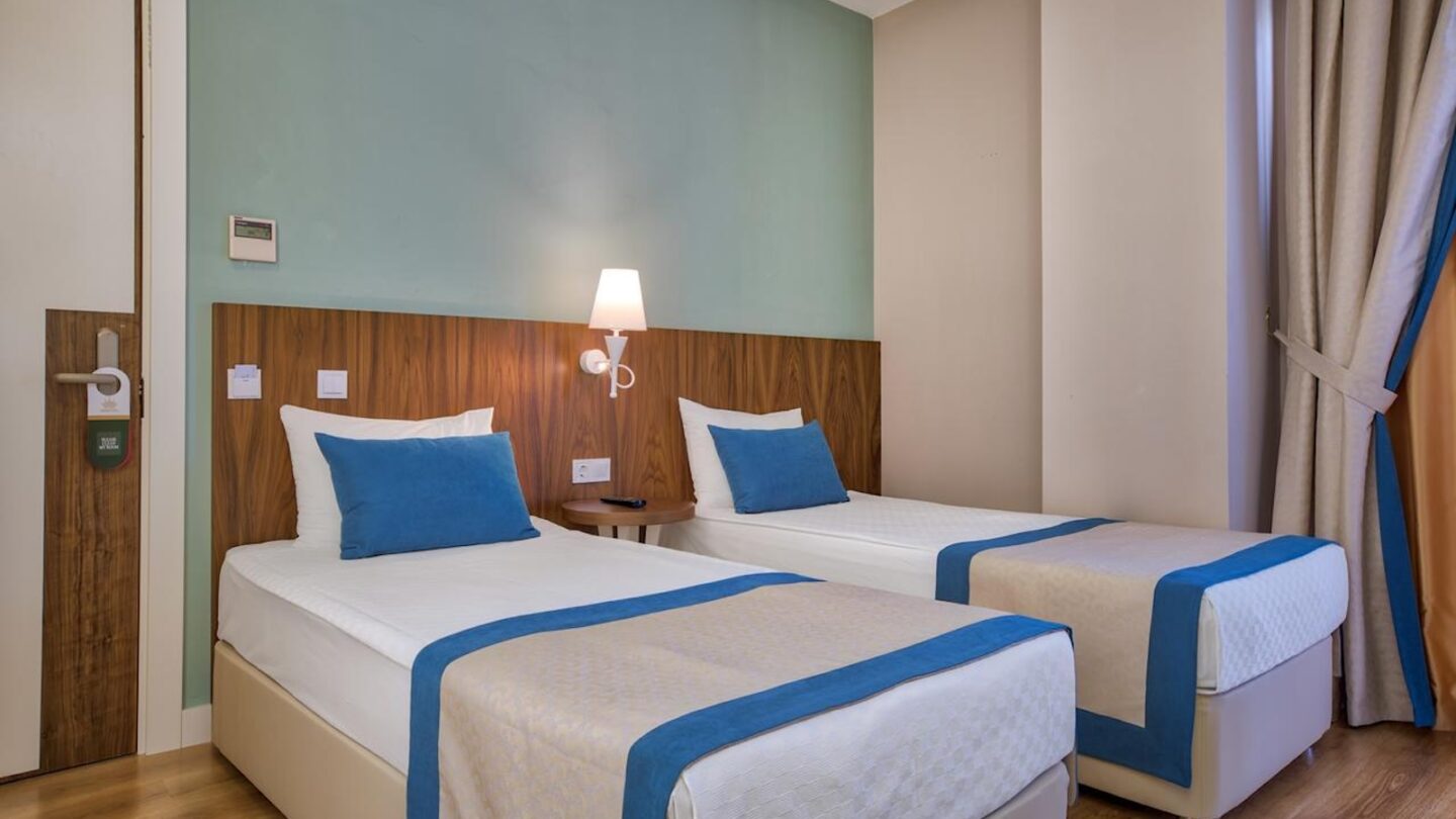 Standard Room (Pool View) – SeaShell Vega Hotel